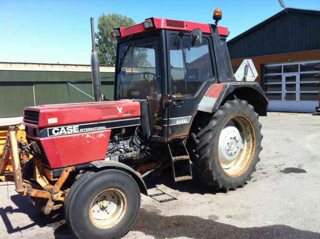 CaseIH 844 XL Specs Engine Transmission Dimensions CaseIH 844 XL Specs Engine Transmission Dimensions