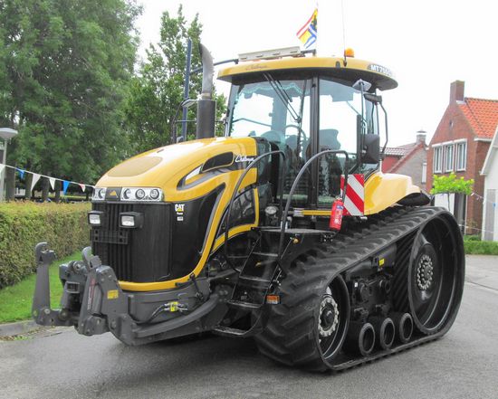 Challenger MT755C: Specs, Engine, Transmission, Dimensions