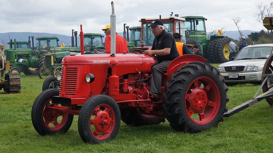 David Brown 25: Specs, Engine, Transmission, Dimensions