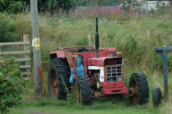 International Harvester 1046: Specs, Engine, Transmission, Dimensions