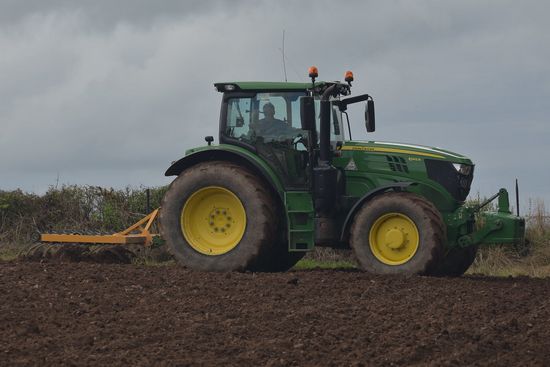 John Deere 6145R: Specs, Engine, Transmission, Dimensions