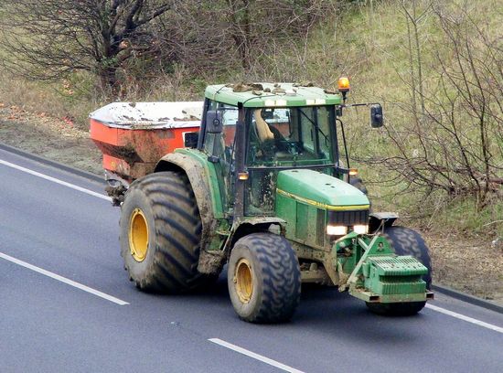 John Deere 6800: Specs, Engine, Transmission, Dimensions