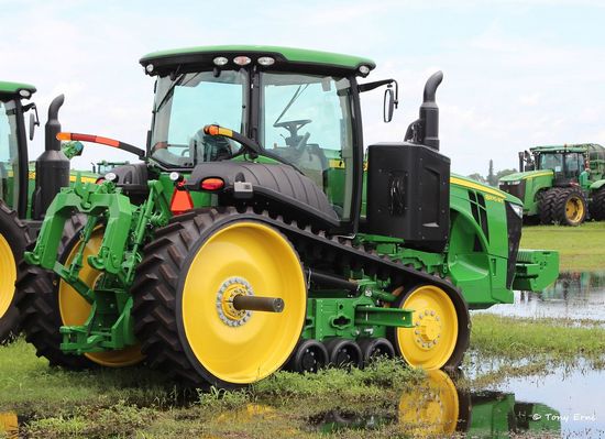John Deere 8370RT: Specs, Engine, Transmission
